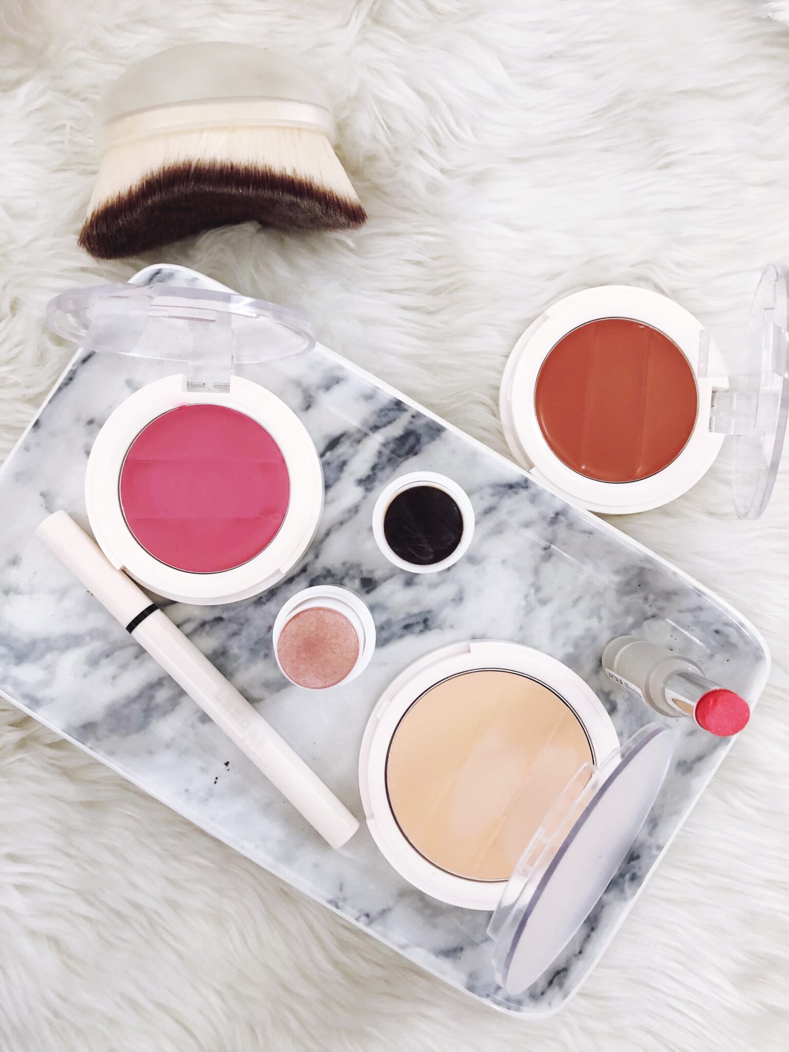 Top 5 Best Minimalist Makeup Brands to Shop - The Beauty Minimalist