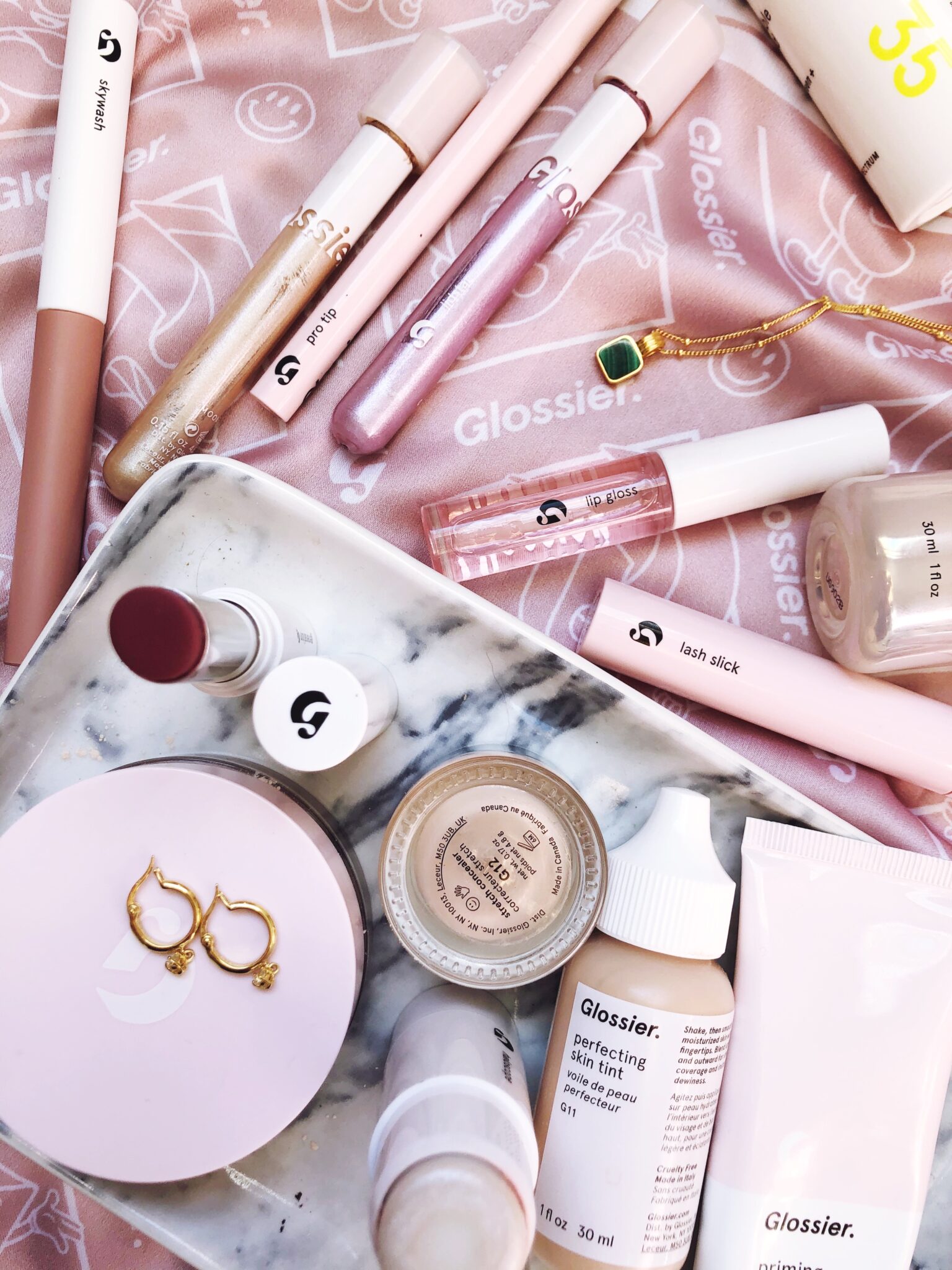 The Ultimate Glossier Spring Makeup Look - The Beauty Minimalist
